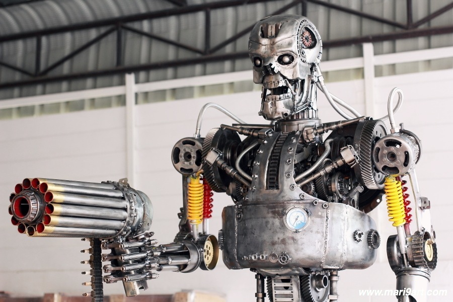 Terminator sculpture - Metal artwork - Steampunk