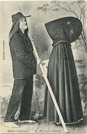 Two Azorean Chicks: A mulher do Capote