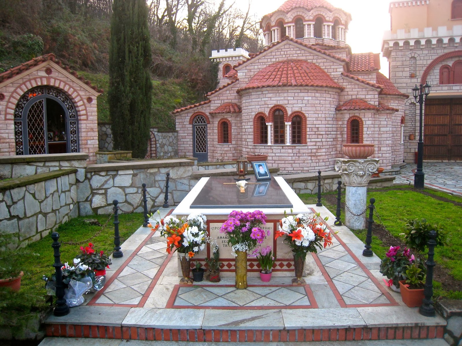Ι. Ν. Αγίων Αναργύρων Πορταριάς (Πηλίου): February 2014