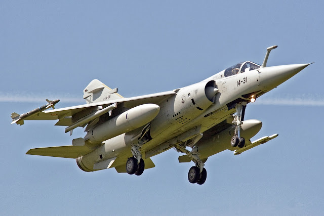 GreenDef: Argentina Buys 16 Mirage F 1 from Spain