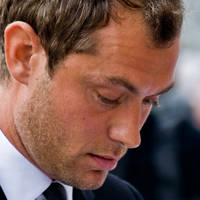 Famous World: Famous Faces