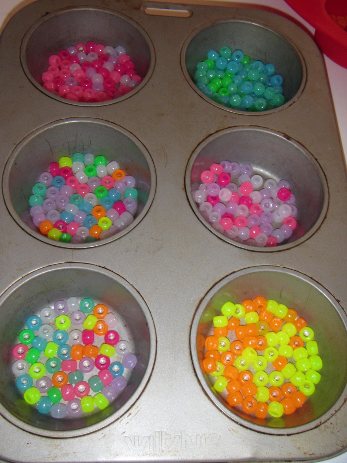 Crafty little people: Melted bead Xmas tree decorations