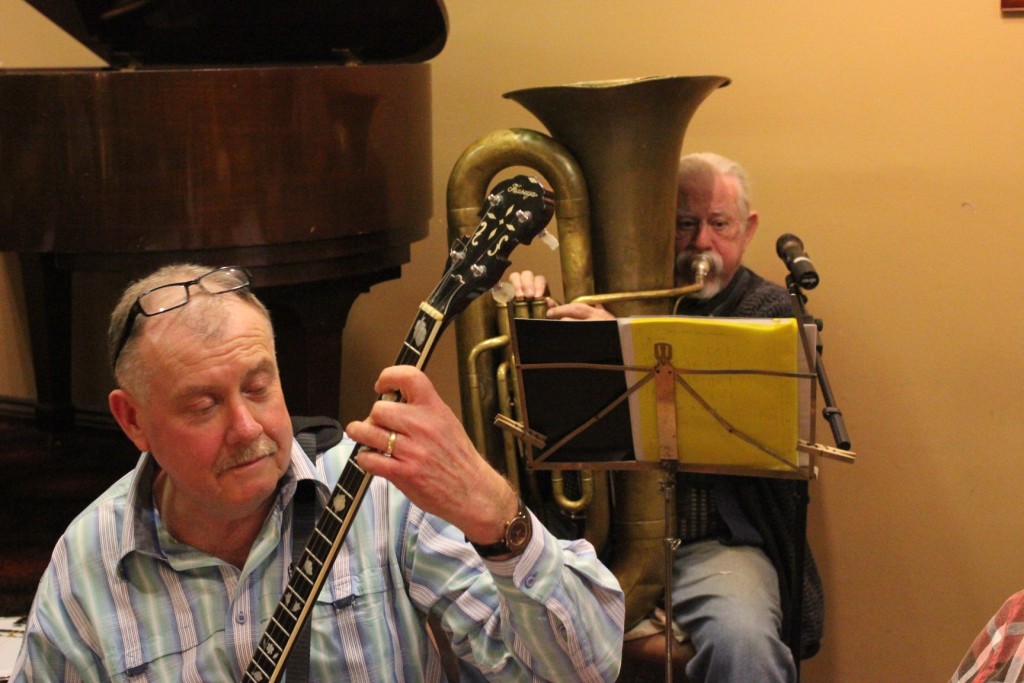 Sydney Banjo Band: The 4 string banjo in Sydney, Jazz Banjo- The Sydney ...