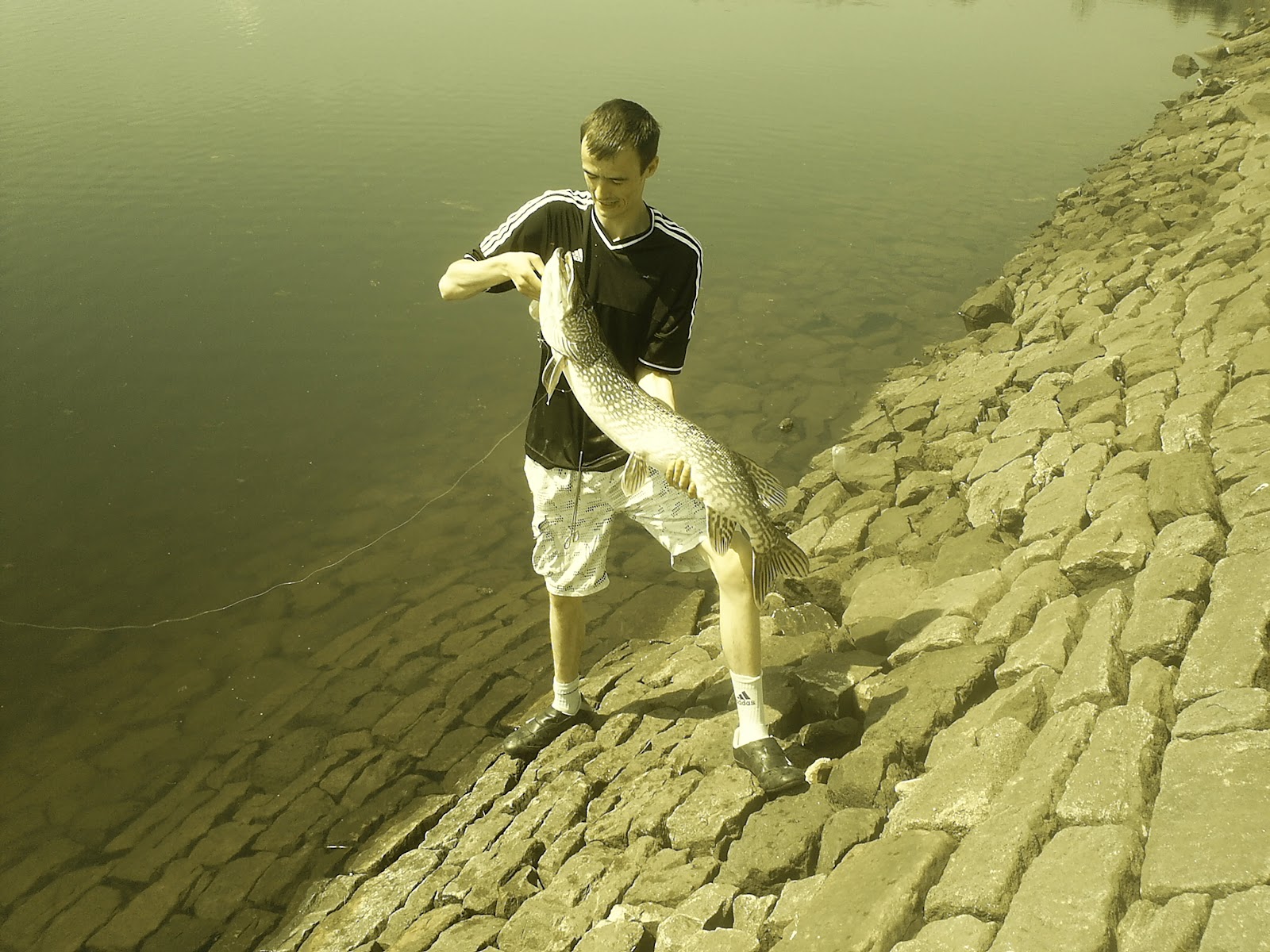Fish of the Month May Entry - Barrhead Dams Pike!