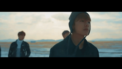 BTS lança MV de ''Spring Day''!