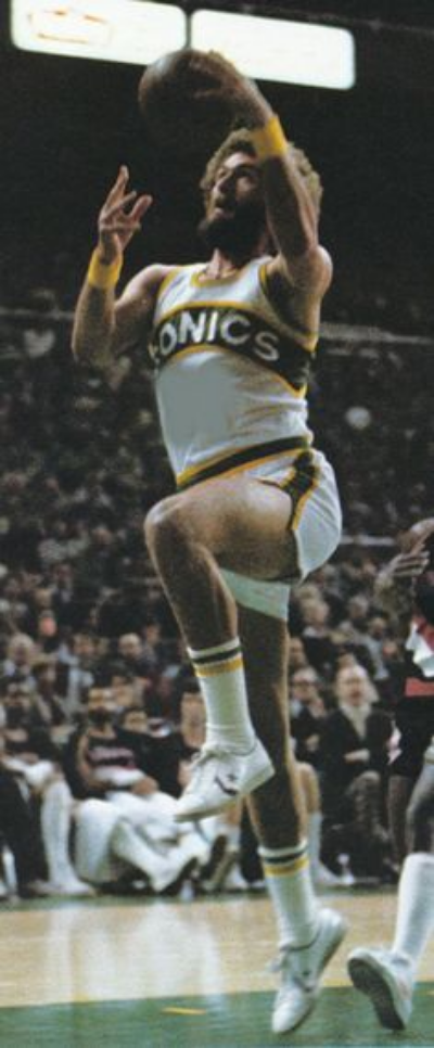 5contra5jugadores: Awtrey, Dennis