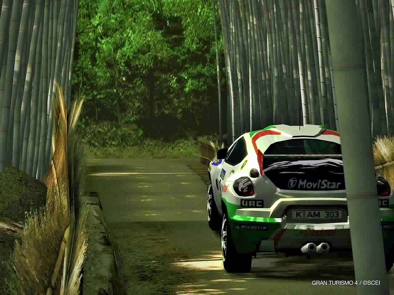 Gran Turismo Photo Dump: GT4 2002 Toyota RSC Rally Raid Car