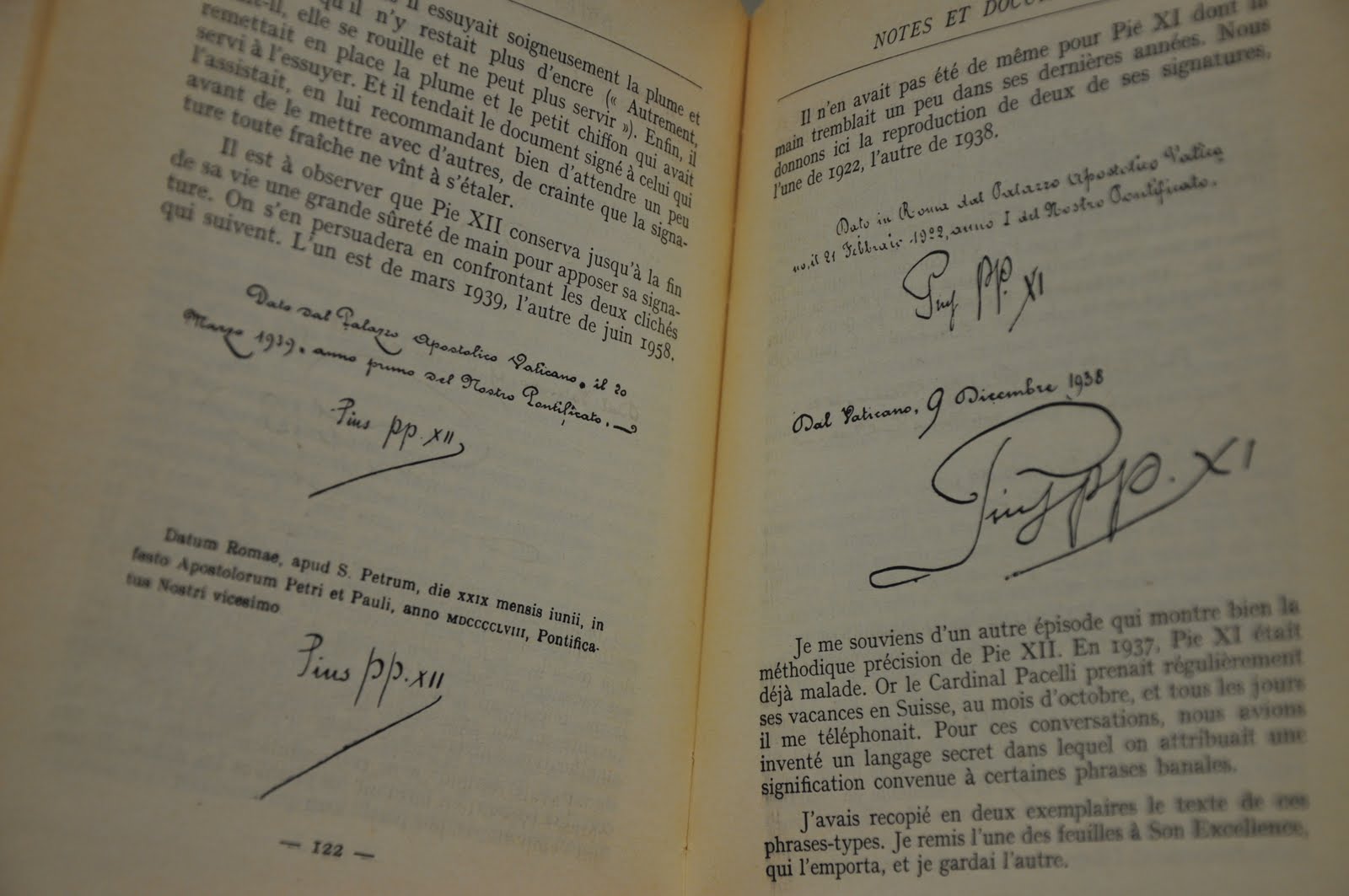 Orbis Catholicus Secundus: Papal Signatures