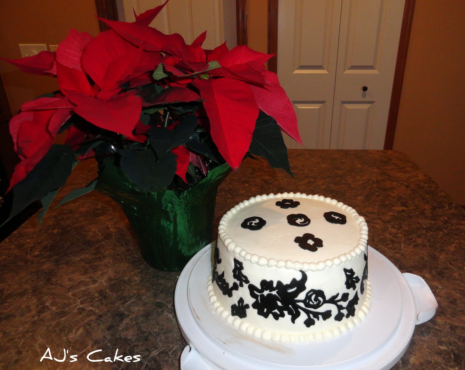 AJ's Cakes: Damask Cake