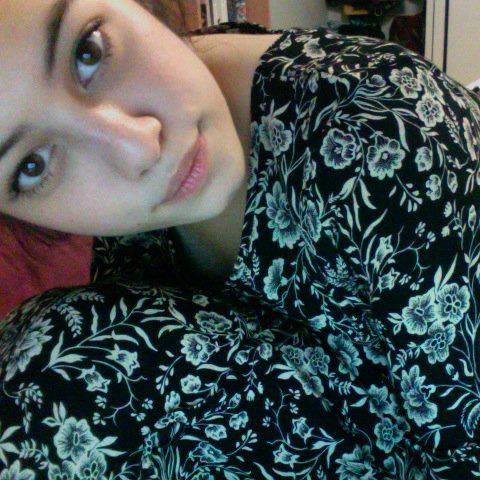 Mustache not a Crime: wanita cantik di dunia musik indie indonesia