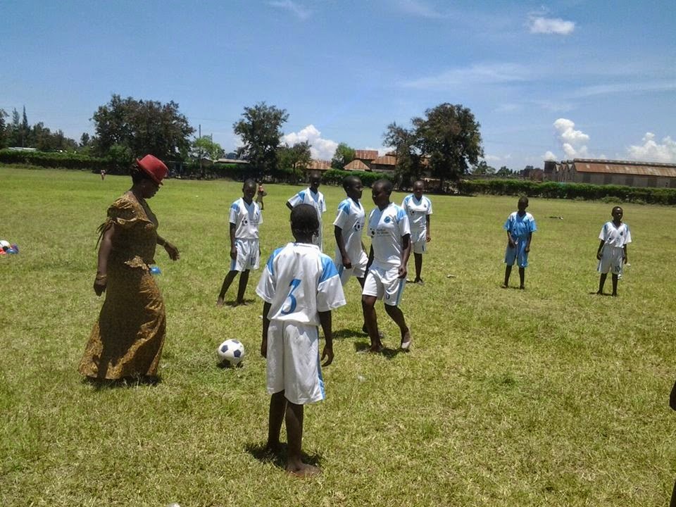 SCOOPDESK: KISUMU GIRLS NOW HAVE A REASON TO SMILE AS WOMEN REP ...