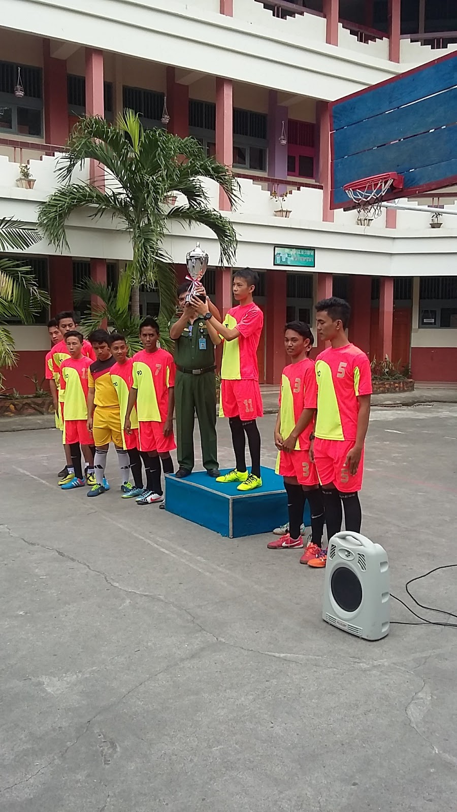 SMK NEGERI 3 MANADO: SMK N.3 MANADO JUARA I FUTSAL POCARI CHAMPIONSHIP ...