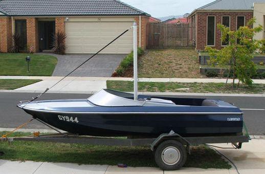 AUSSIE SKIBOATS: random; 70's LEWIS