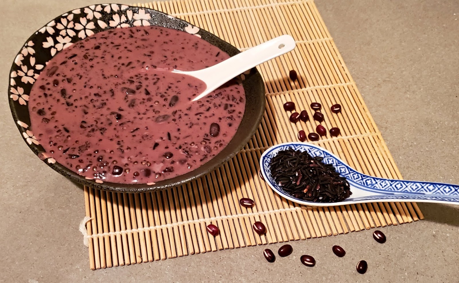 Susan's Savour-It!: Red Bean Sticky Black Rice Tapioca Coconut Soup...