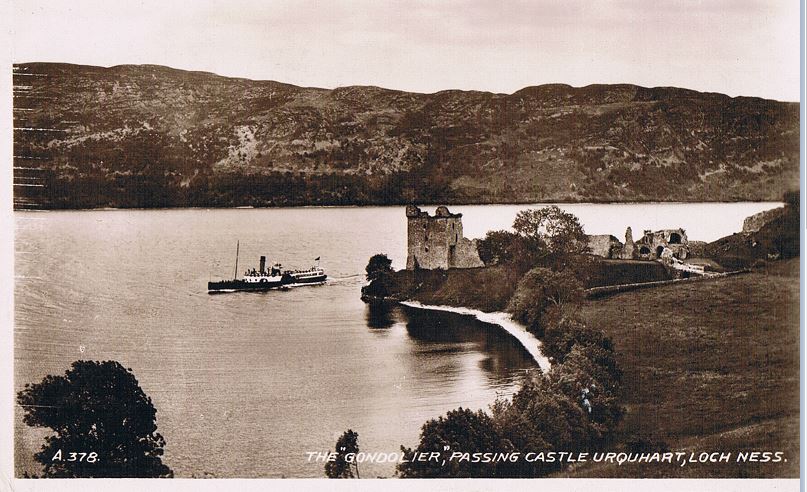 LOCH NESS MONSTER: Some Thoughts on the Peter MacNab Picture