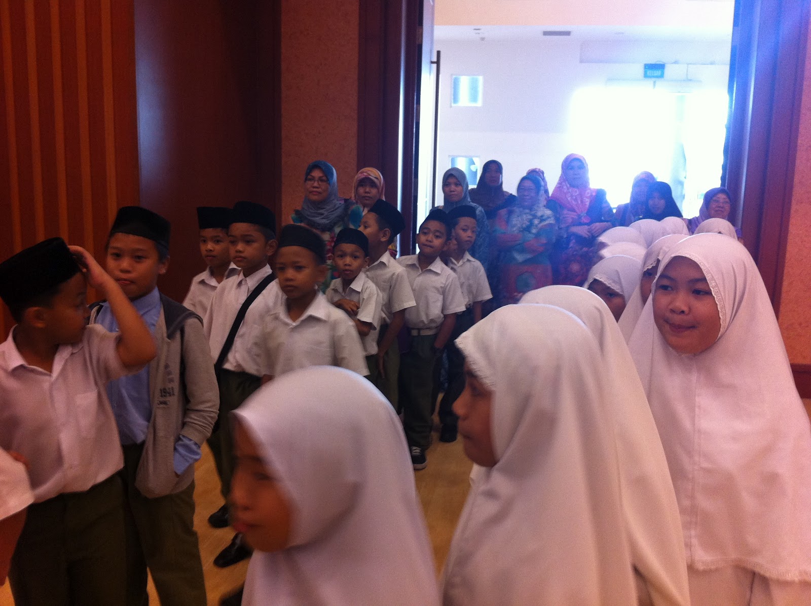 Sekolah Rendah Penanjong, Tutong: Lawatan Ke Dewan Pusat Insani, Seria.