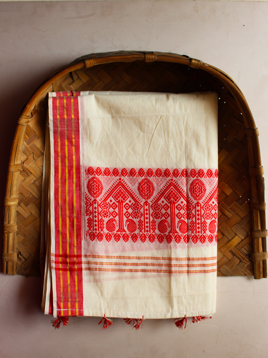 Shilphaat.com Stories : Mekhela Chador- Assamese Handloom