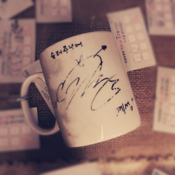 SUPER JUNIOR: 121111 MOUSE RABBIT Coffee Cafe OPENING [7Pics]