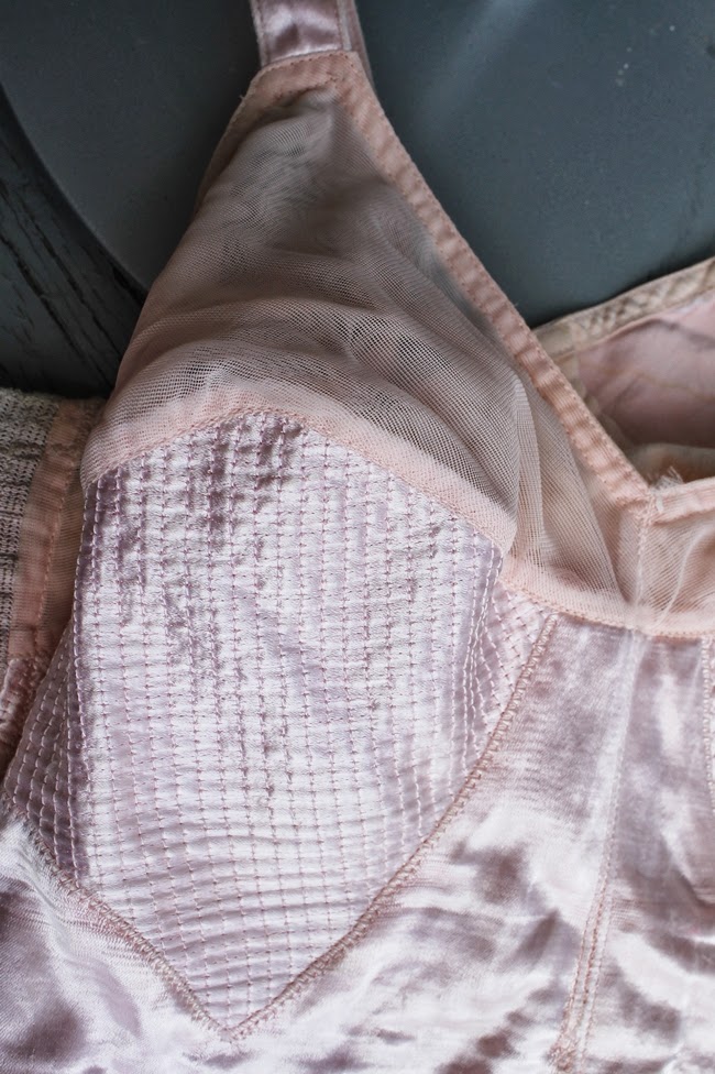 Va-Voom Bullet Bra: Day 2 Cutting and Cup Assembly / Va-Voom Vintage ...