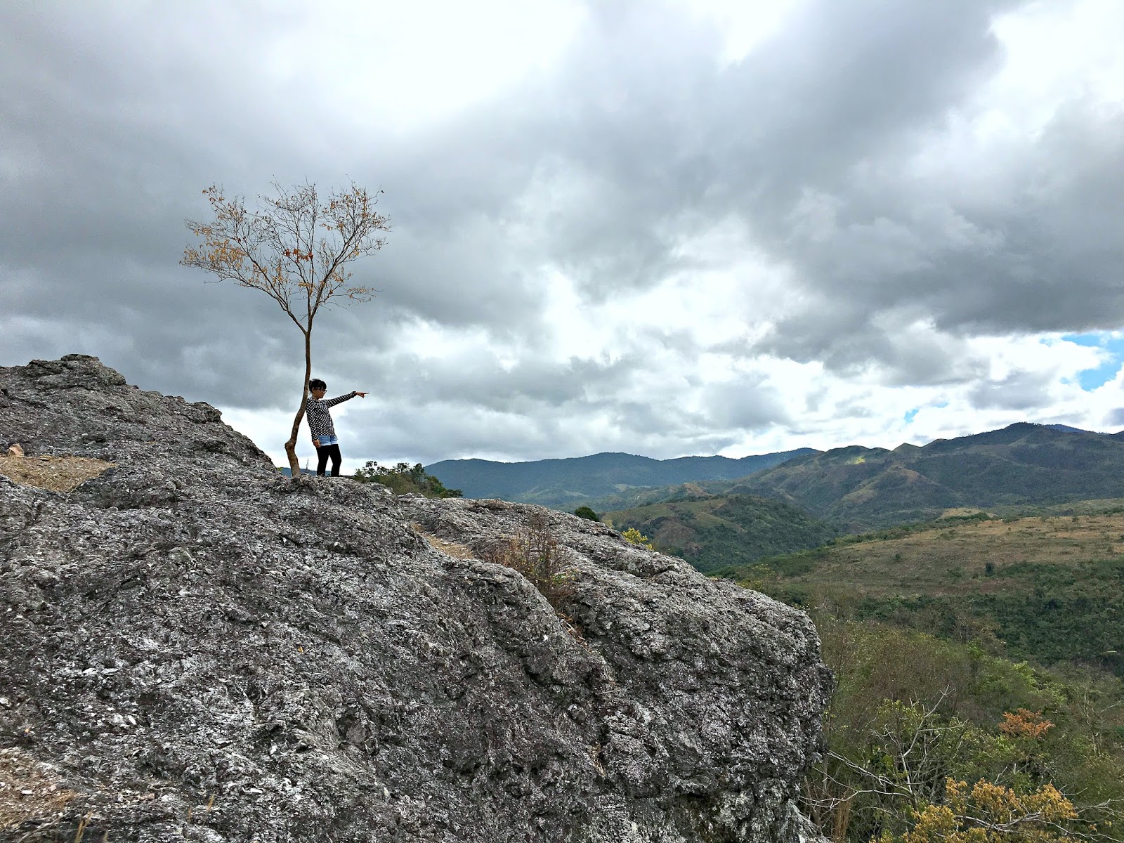 Mt. Gola and Mt. Manalmon Twin Day Hike - Living in the Moment