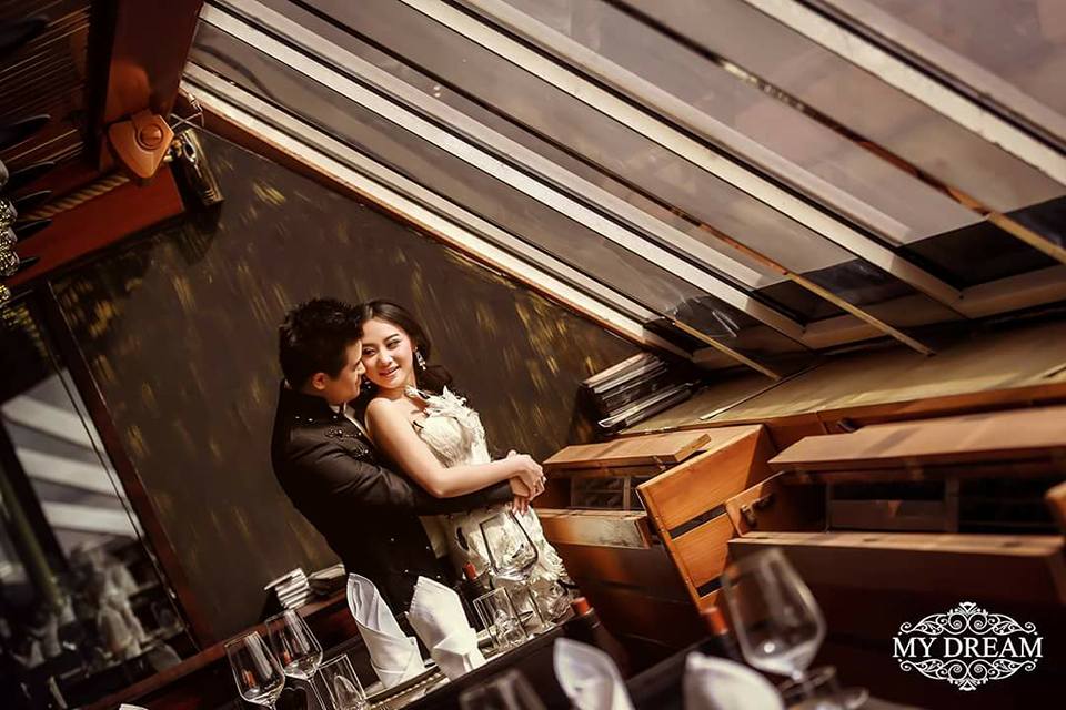Thinzar Nwe Win Pre-Wedding Photoshoot in Western Fashion Style Photos Released