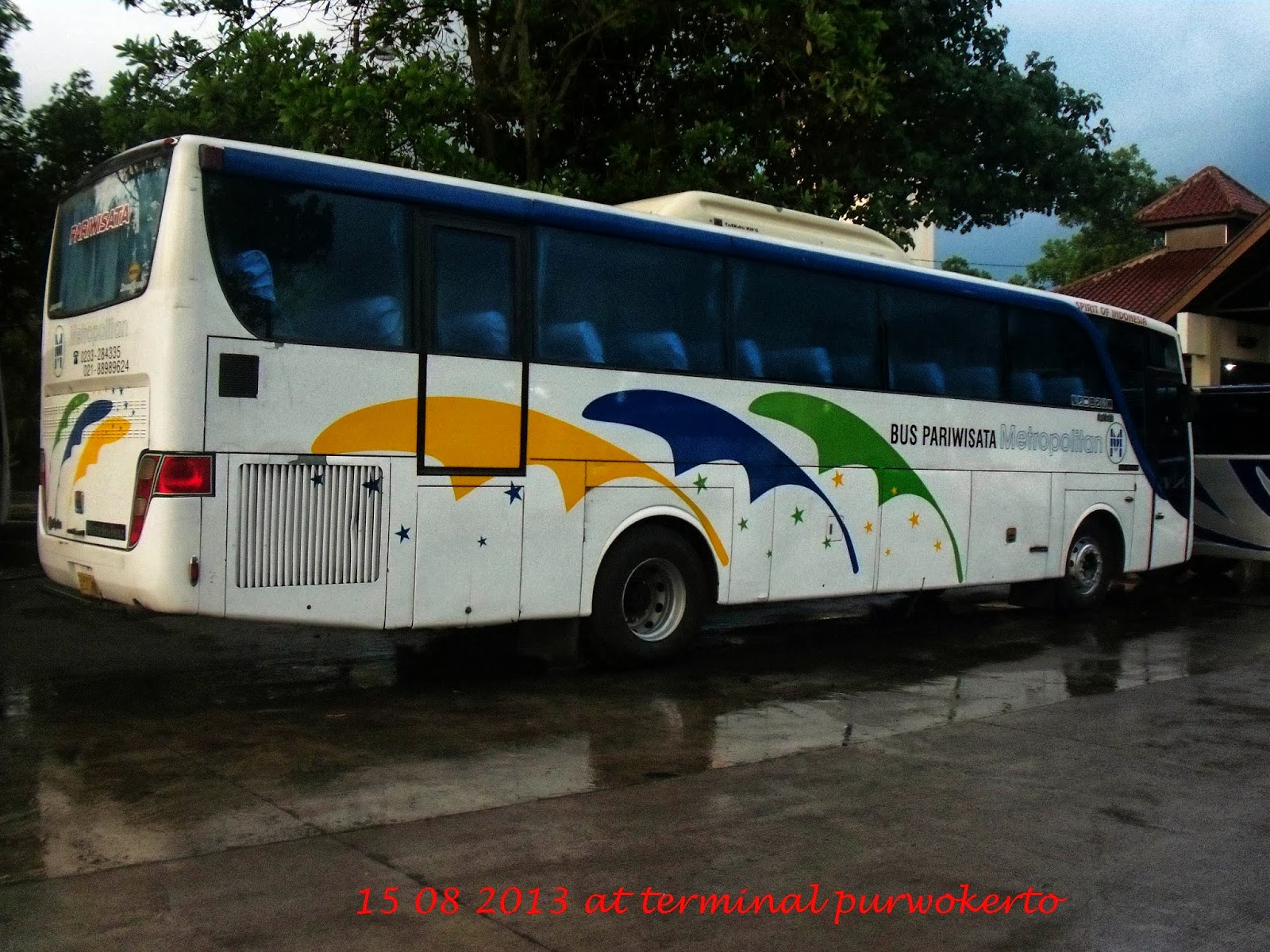 bismania.org: Karoseri Adiputro