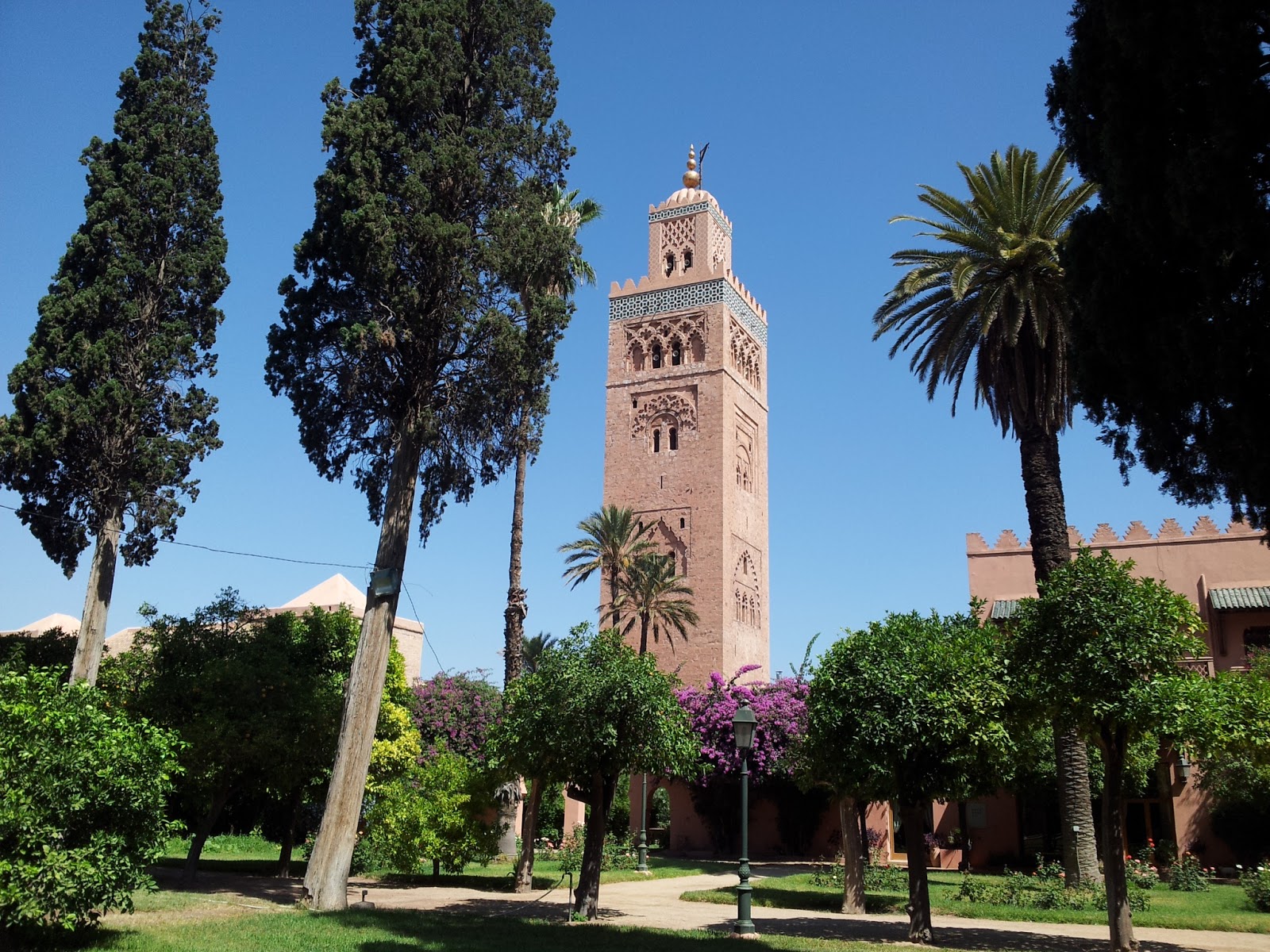 Top 10 Beautiful Mosques in Morocco - tangerine