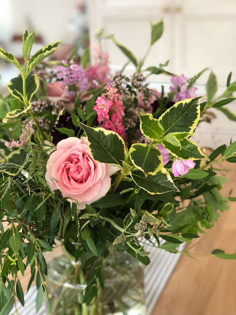 Flowers // A Flower Workshop with Philippa Craddock - Roses and Rolltops