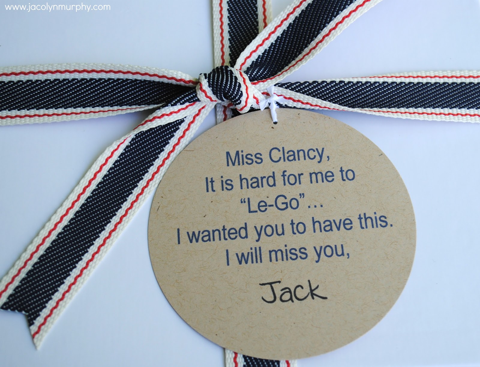 Jac o' lyn Murphy: Time to "Le-Go"...once last teacher farewell gift