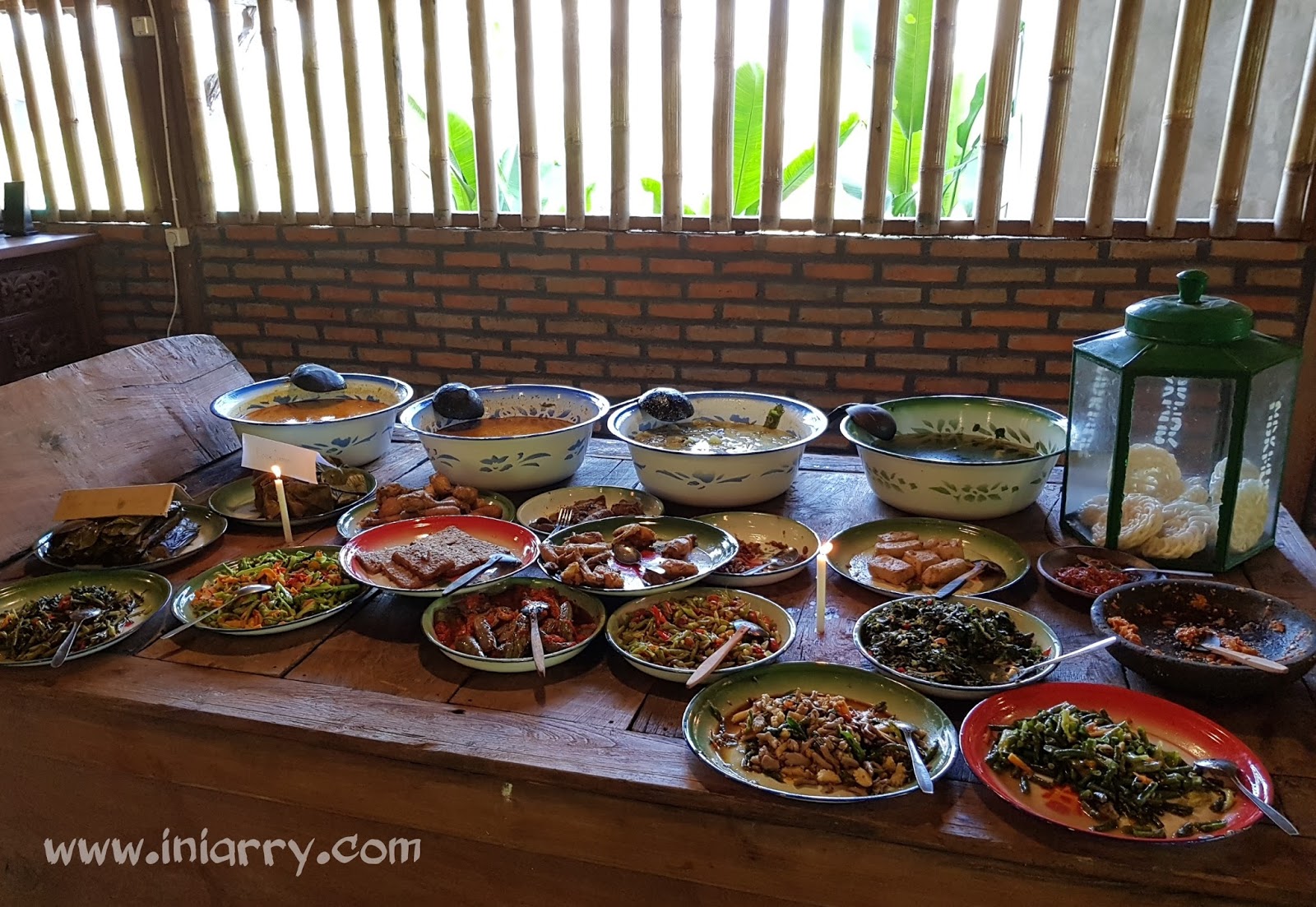 3 Resto Masakan Tradisional Ala Kampung Di Jogja Utara - Ini Arry