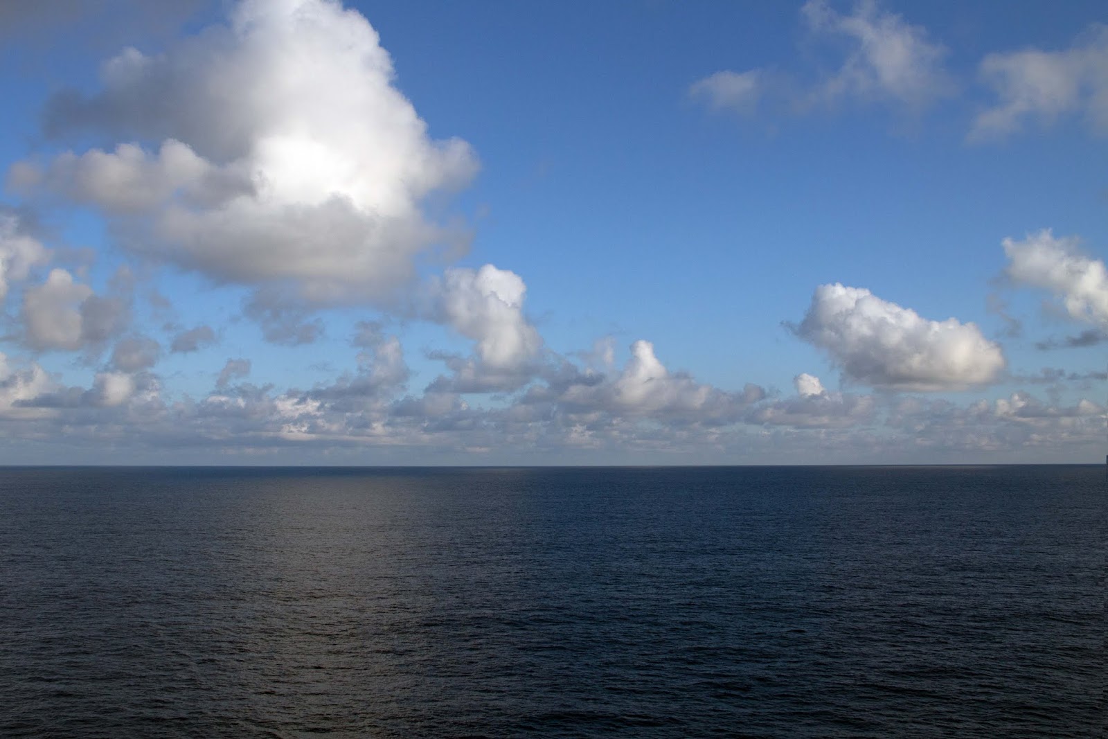 Voyages, photos et plus: Toujours en mer