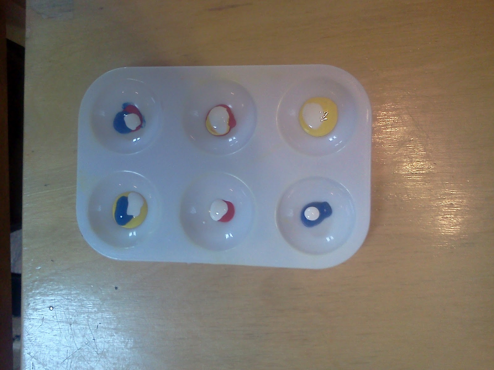 Montessori Design: Easter egg painting and pastel paint mixing