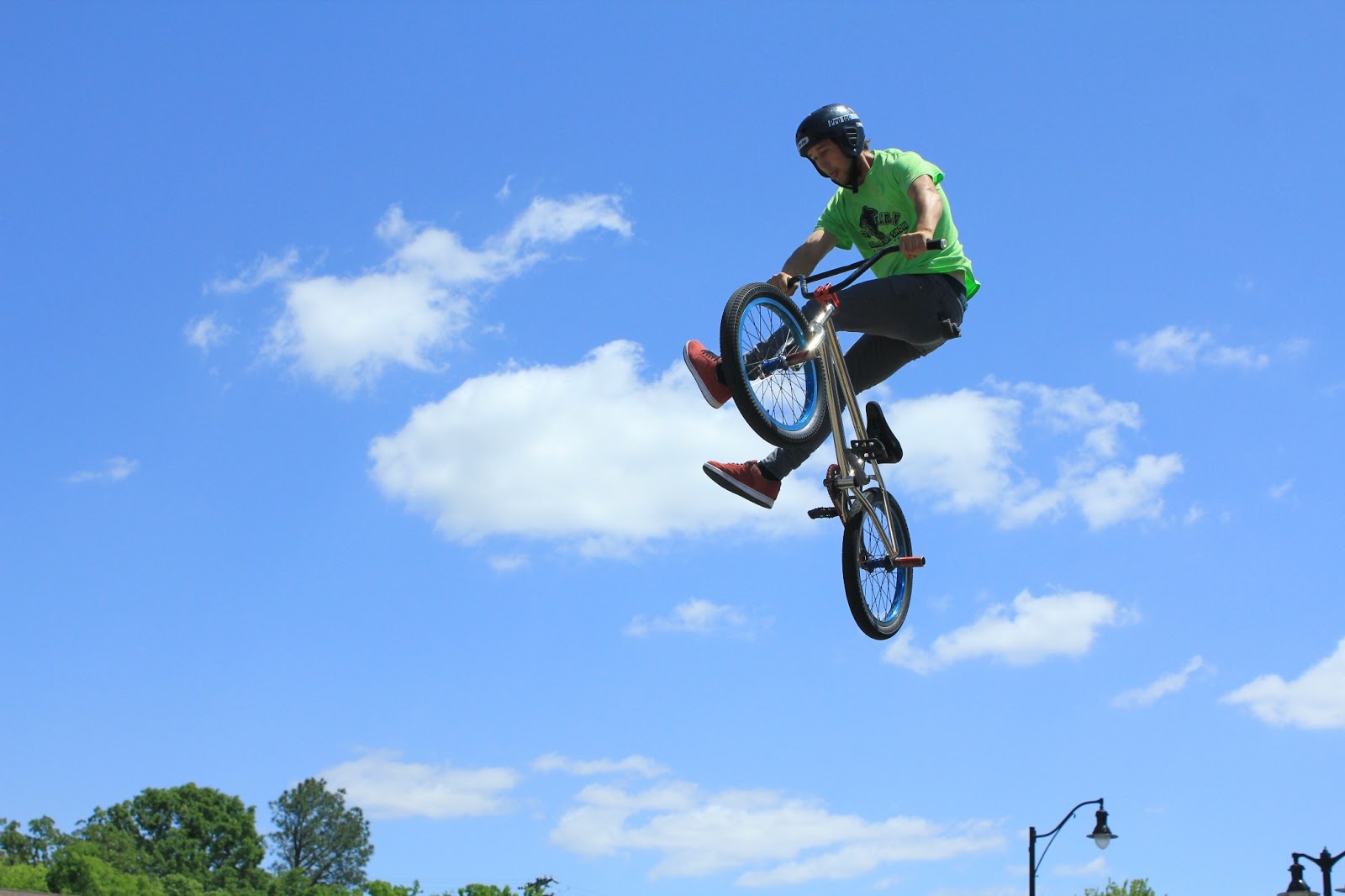JBar Cycling: Airborne At Angry Dave's Wheels and Bikes