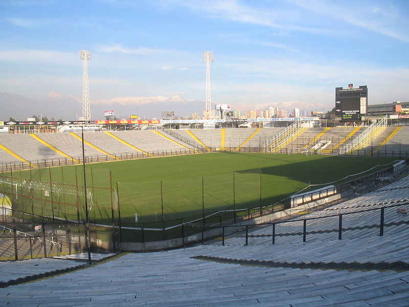 Solo Fúvbol...: La verdadera historia de Pinochet con el Monumental.