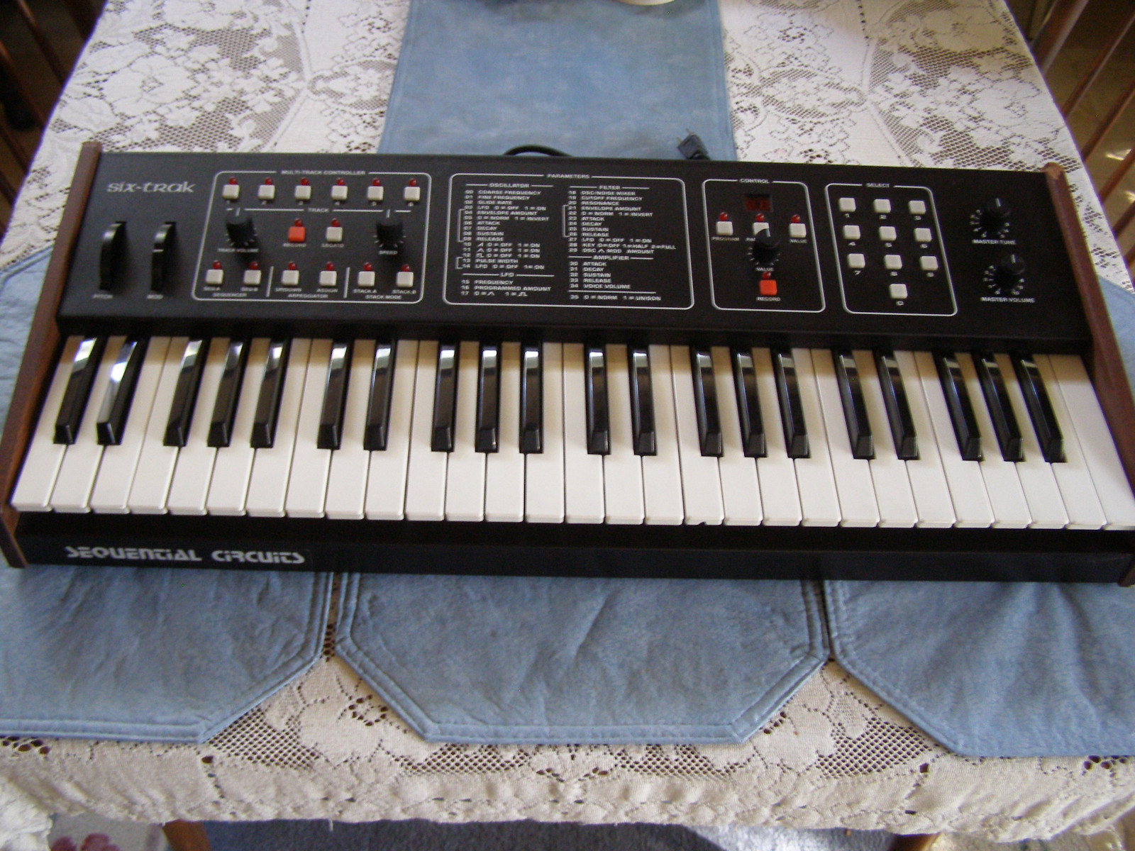 MATRIXSYNTH-B: Sequential Circuits Six-Trak Vintage Analog Synth SN 005031