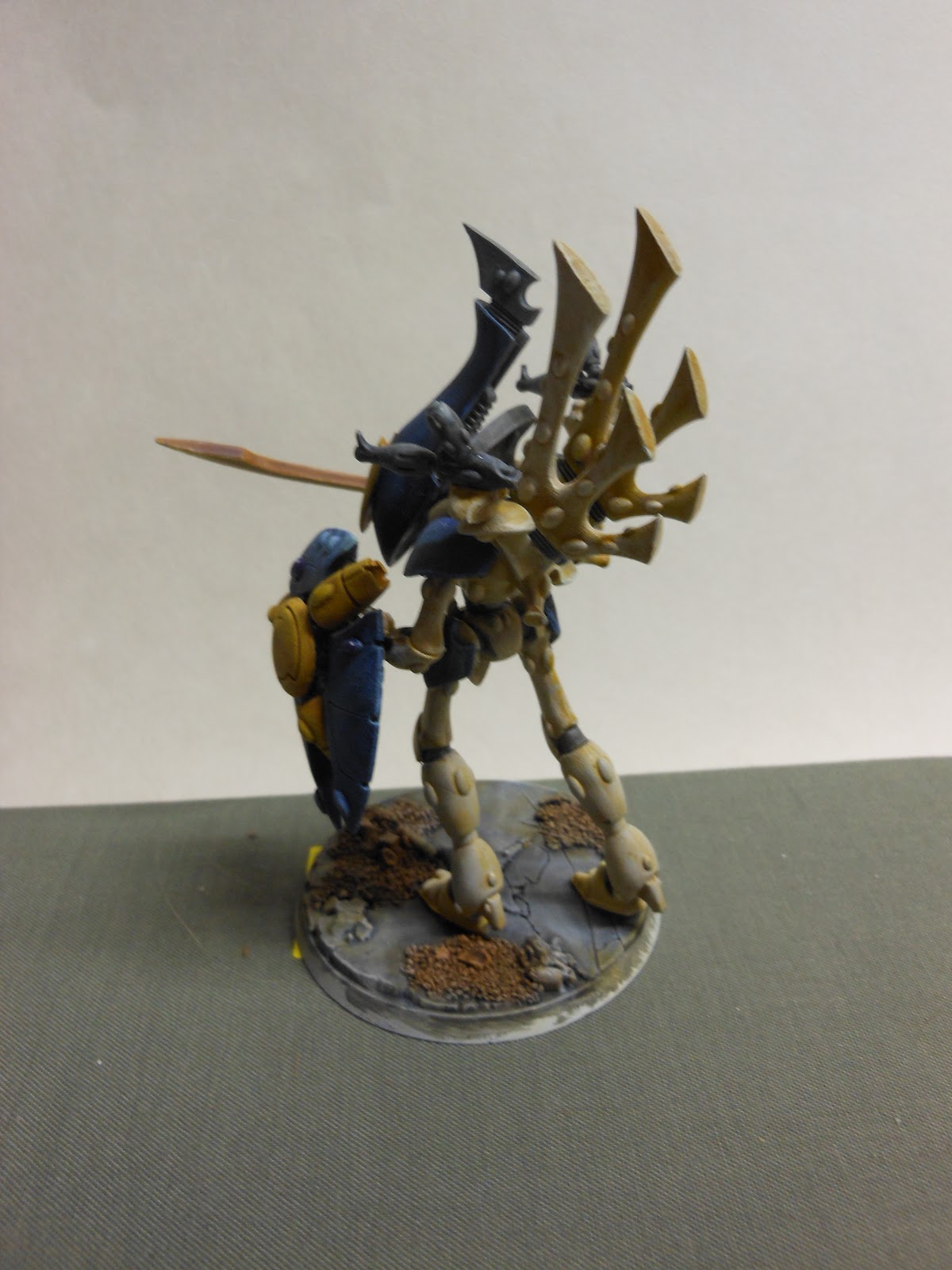 Heretic Industries: Reviving the Dead (army): Eldar Wraithlord Conversions