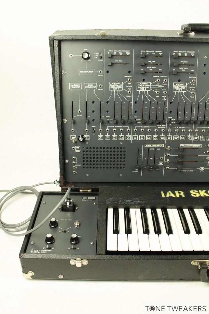 MATRIXSYNTH: ARP 2600 Modular Synthesizer SN 26690 & 36710