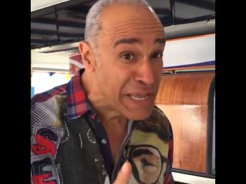 Picoteando el Espectaculo: Le han caído arriba al Caballo!. El locutor ...