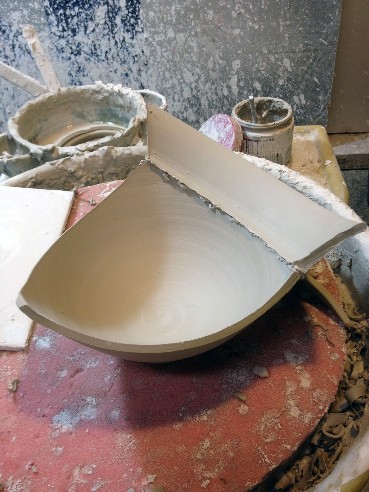 ClayOhCo: Triangle bowl Assemblage