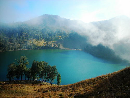 Danau-danau Tertinggi di Indonesia | Forum Unyil