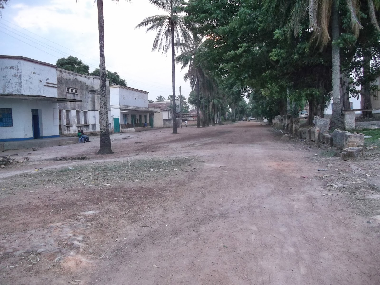 Kolwezi Realnews: DILOLO, LA POPULATION SE SENT ABANDONNEE