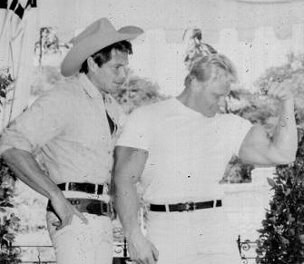 NYSocBoy's Beefcake and Bonding: Dave Draper Doesn't Get the Girl