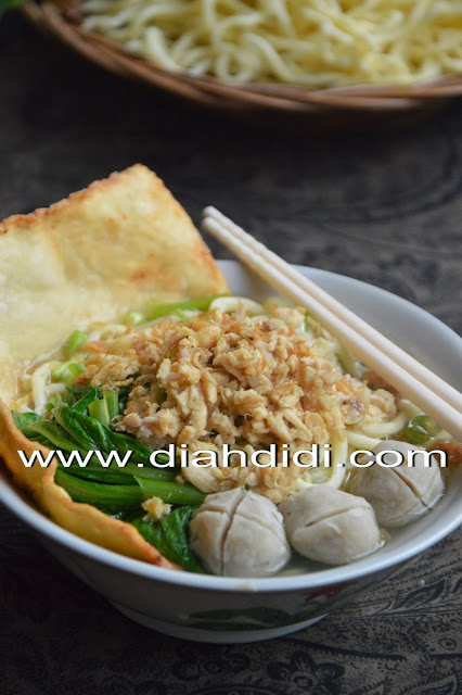 Diah Didi's Kitchen: Cwie Mie Malang