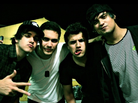 Ultra☆Violet~~~~~: Banda Catch Side ;)