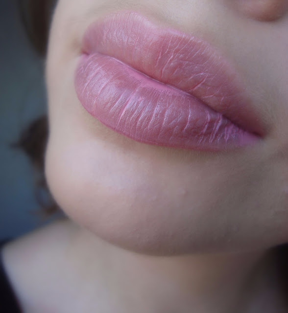 mela-e-cannella: AVON - MARK - Liquid Lip Lacquer Shine - Blushing