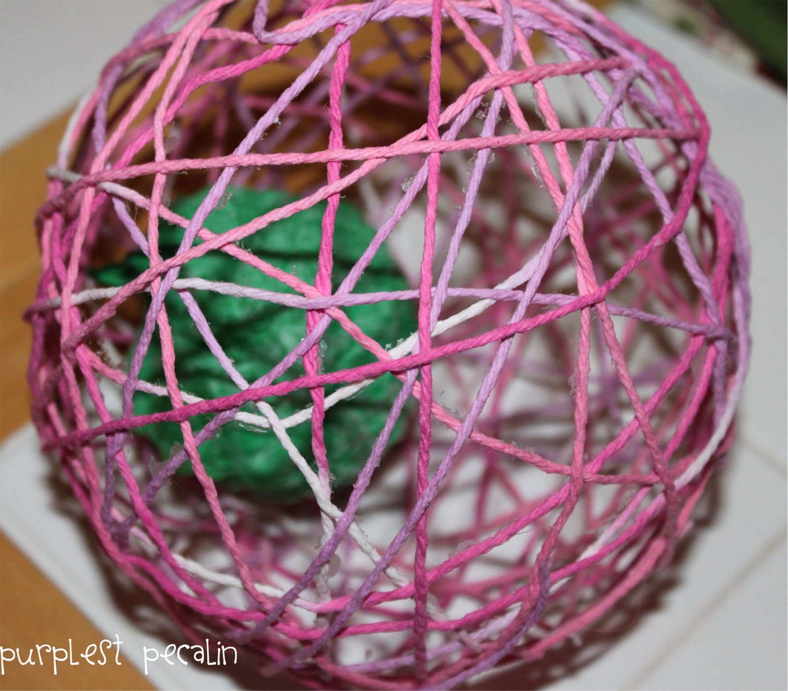 Purplest Pecalin: Yarn Balloons