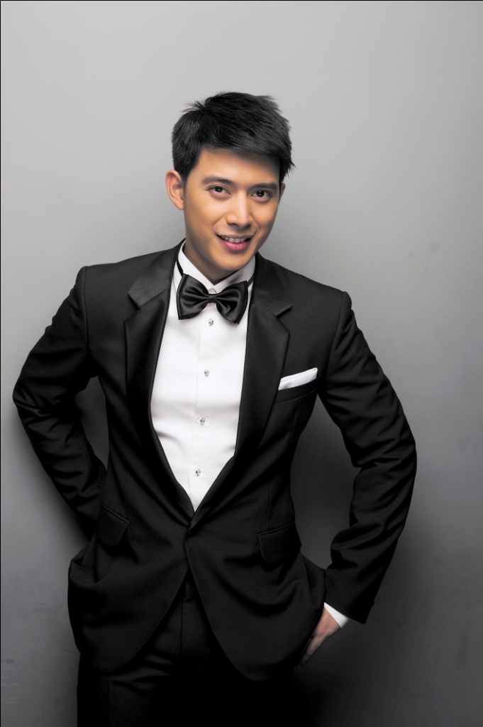 Kapuso leading man Mike Tan reveals sexier body in upcoming Cosmo ...