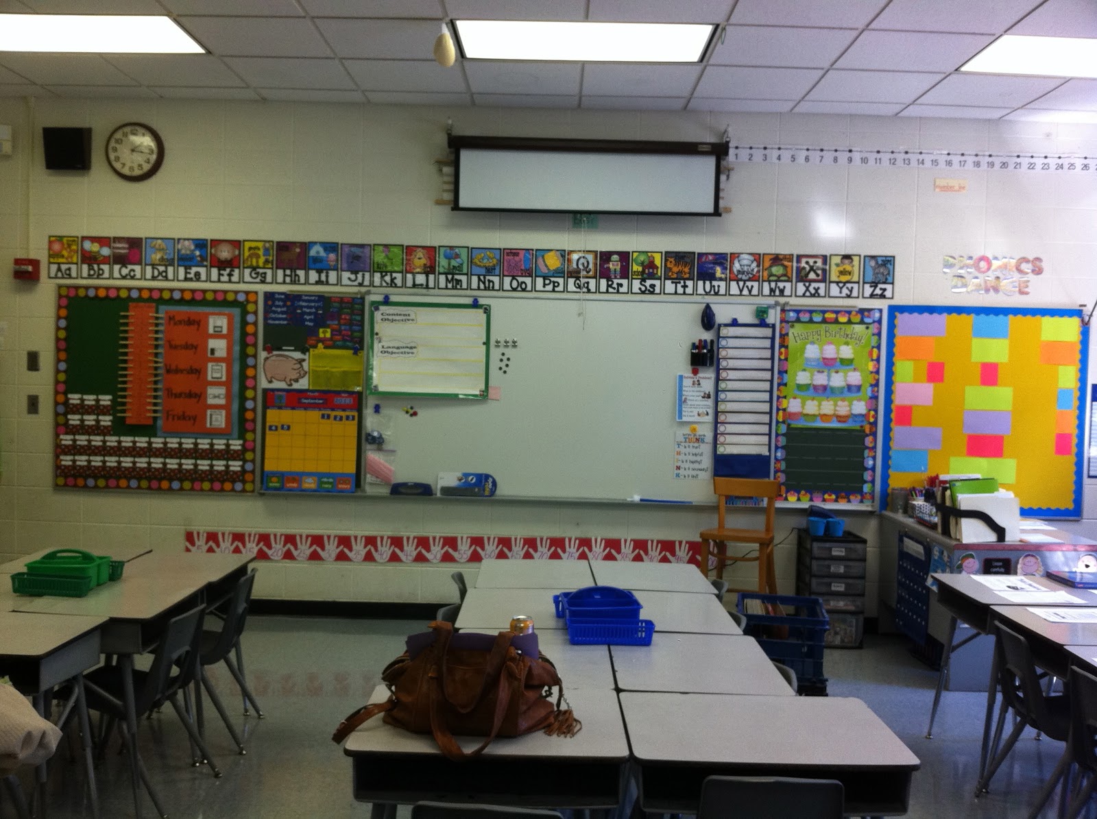Ms. Alley's 2nd Grade Class: Classroom Pics!
