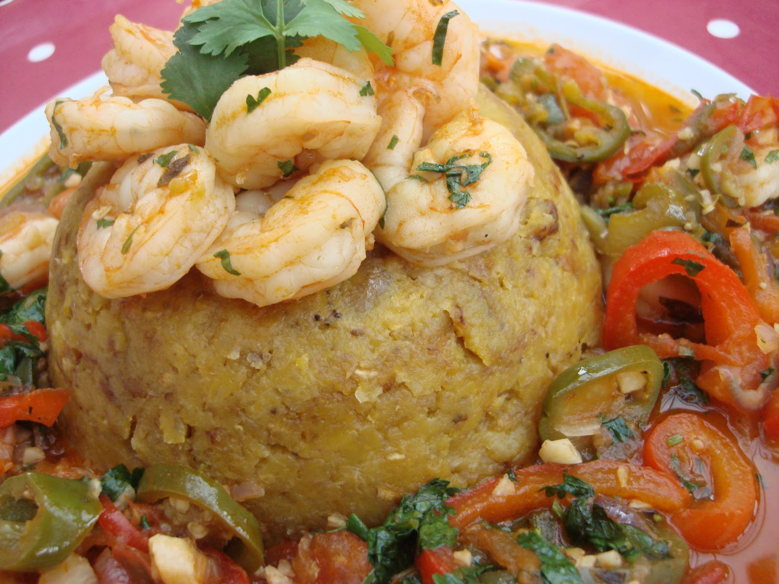 annika's apron : Prawn Mofongo