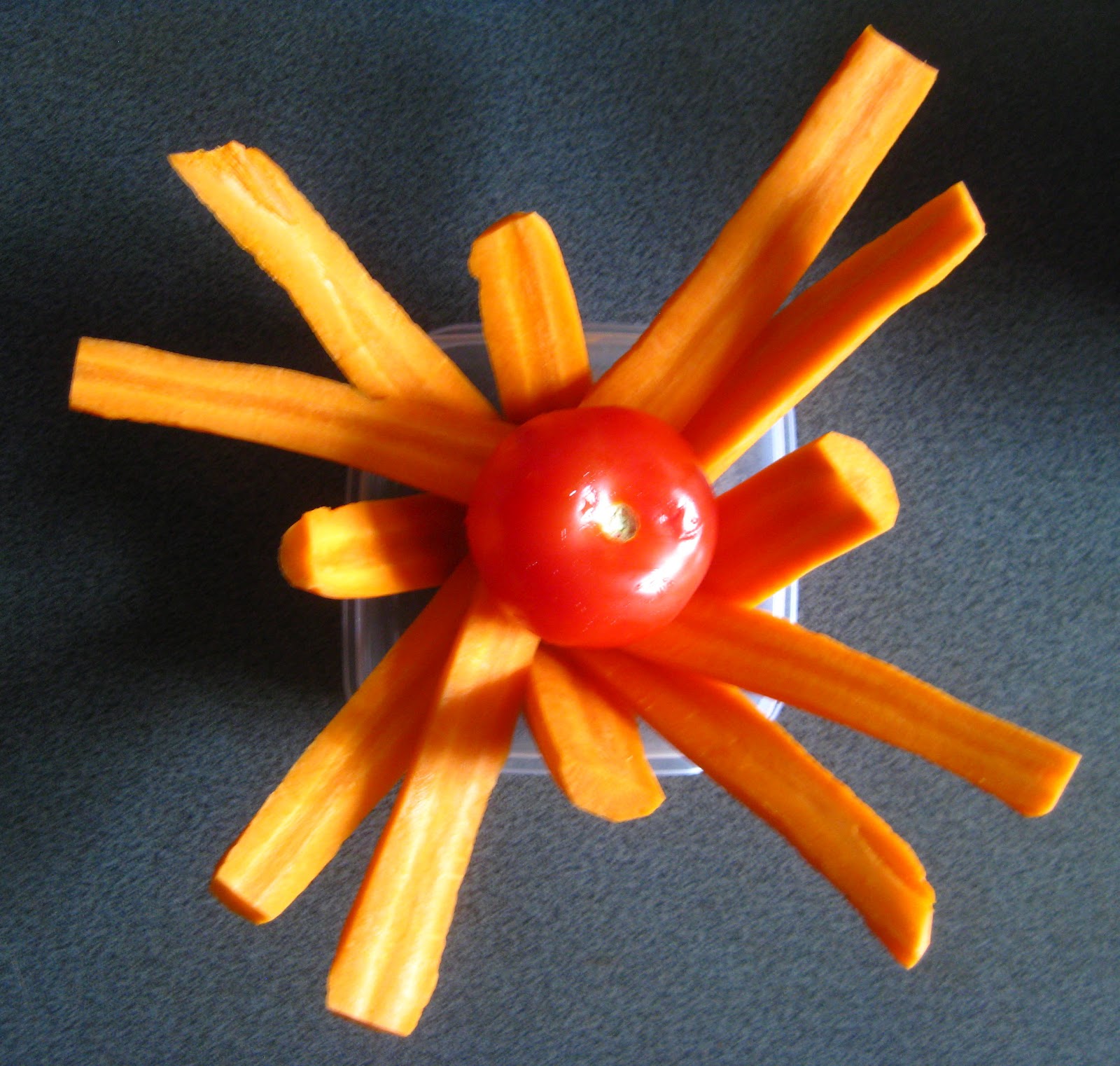 365 Days of Stargazing: 360. Tomato-Centred Carrot Star